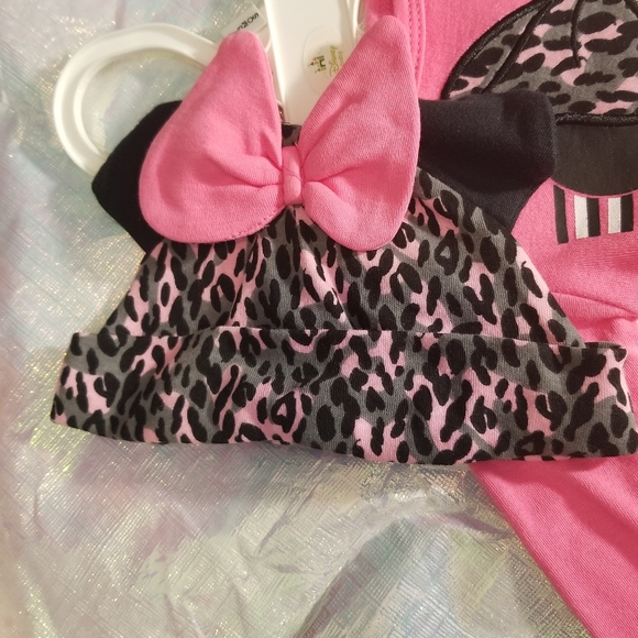 Disney | Matching Sets | Minnie Mouse Animal Print Outfit | Poshmark
